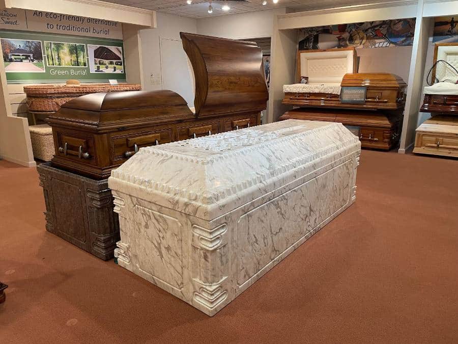 7 Tips to Help a Family Select a Burial Vault - Trigard